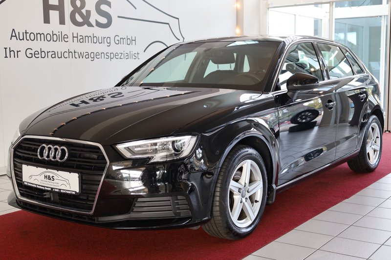 Audi A3 35 TFSI Sportback *CAR PLAY*ACC+LED gebraucht kaufen in Wedel ...